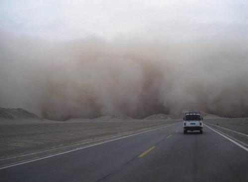 Safety Tips for Surviving a Dust Storm While Driving - SellAnyCar.com ...